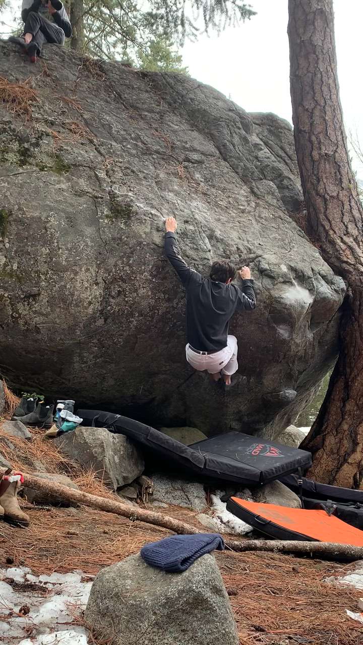 Jessica Campbell Memorial Boulder Problem v5 - Icicle Canyon ...
