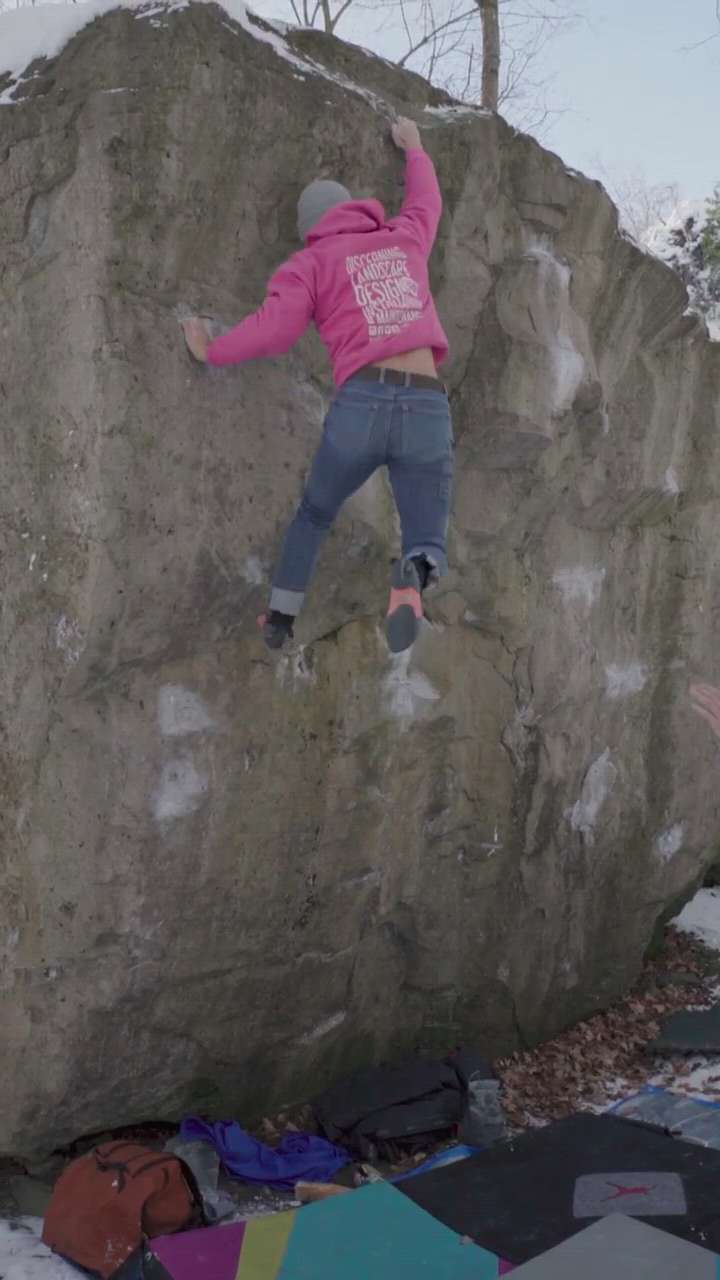 Pothole v5 - Central, Niagara Glen Bouldering - Watch Beta Videos