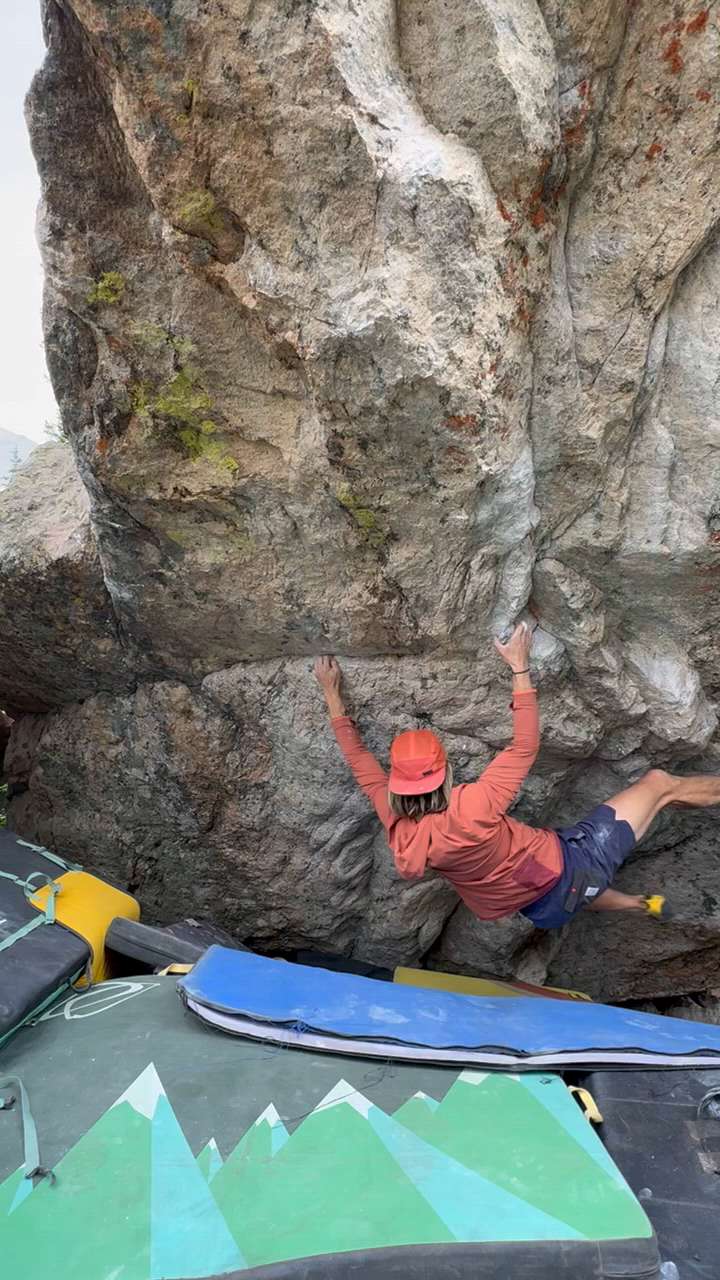 Doing the Bull Dance v7 - Rocky Mountain National Park Bouldering ...
