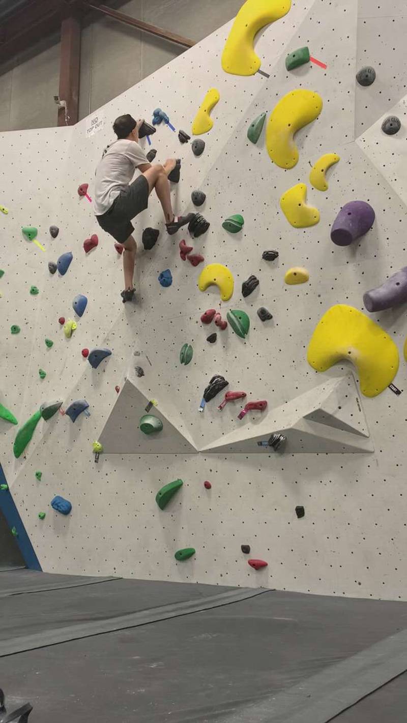 Blue Tag v2, Hub Climbing Markham - KAYA | The Climber's App