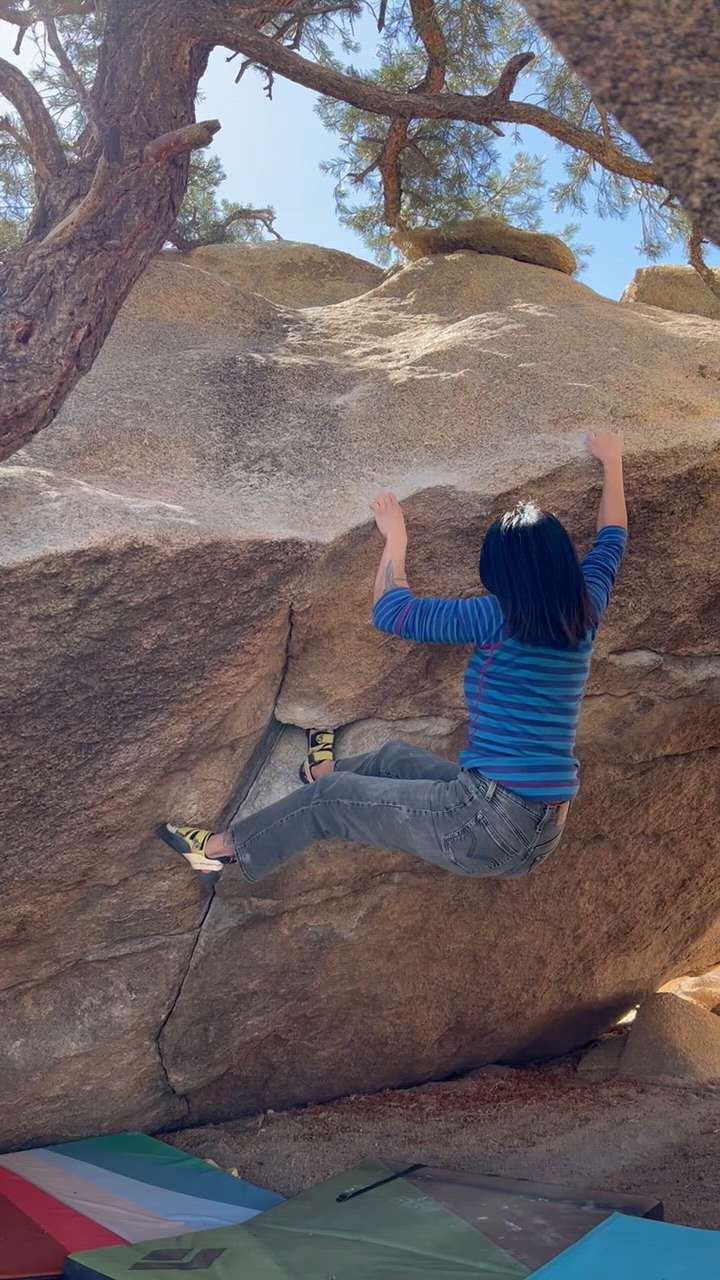 Yabo Roof v3 - Hidden Valley, Joshua Tree Bouldering - Watch Beta Videos