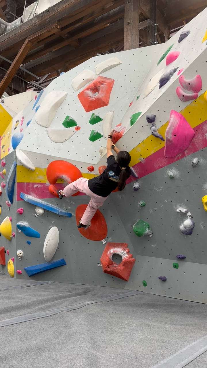 Yellow v8, Climb So iLL at the Power Plant - KAYA | The Climber's App