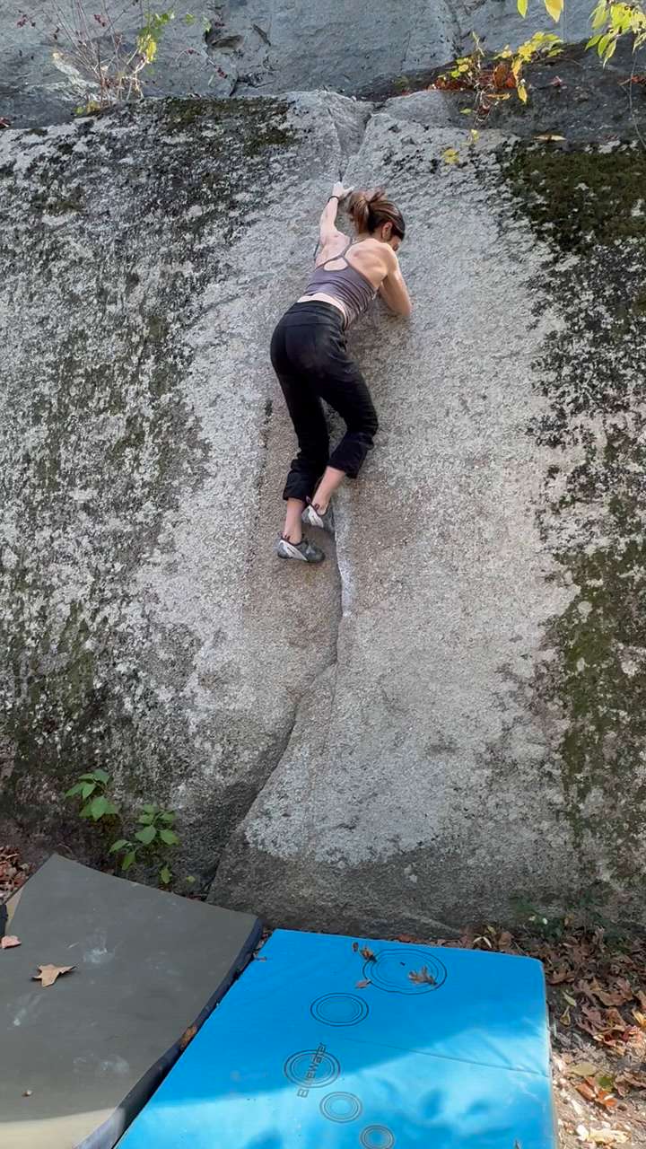 Lost Digits v3 - Paint Can, Boat Rock Bouldering - Watch Beta Videos