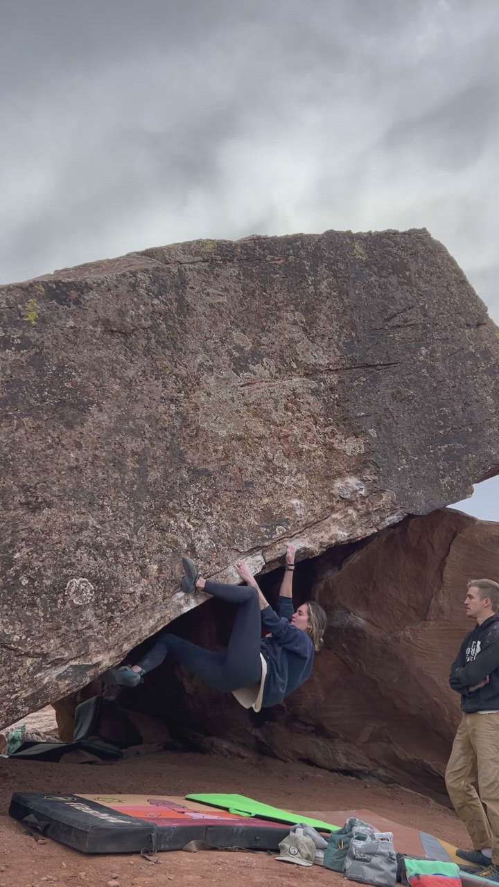 Project 31 v9 - West Moe's, Moe's Valley Bouldering - Watch Beta Videos