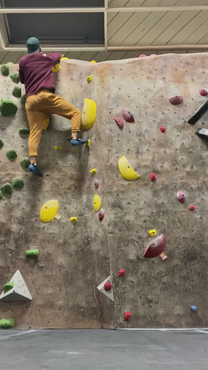 Yellow Boulder - Bridges Rock Gym Bouldering - Watch Beta Videos