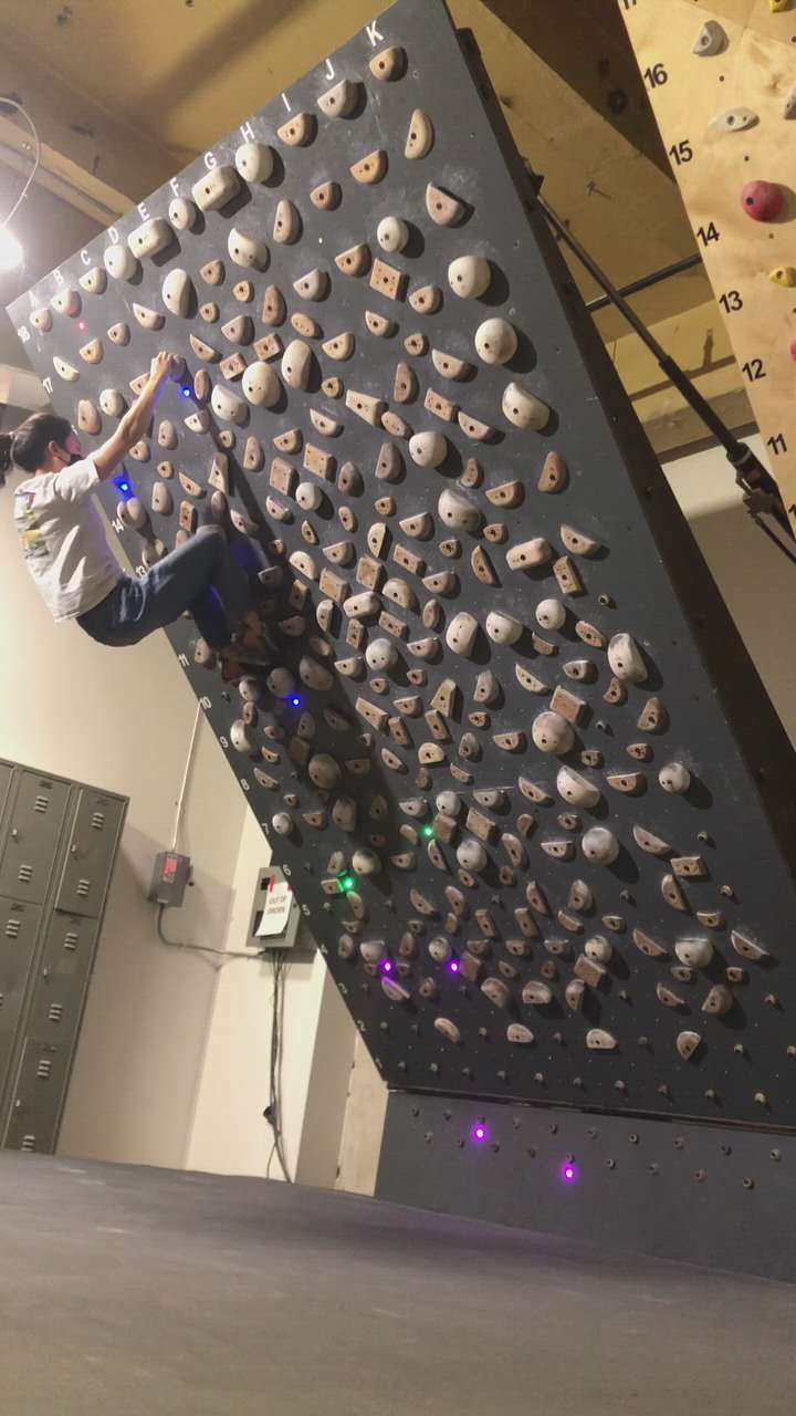 Noah’s Ladder 1 v1 - Tension Board Bouldering - Watch Beta Videos