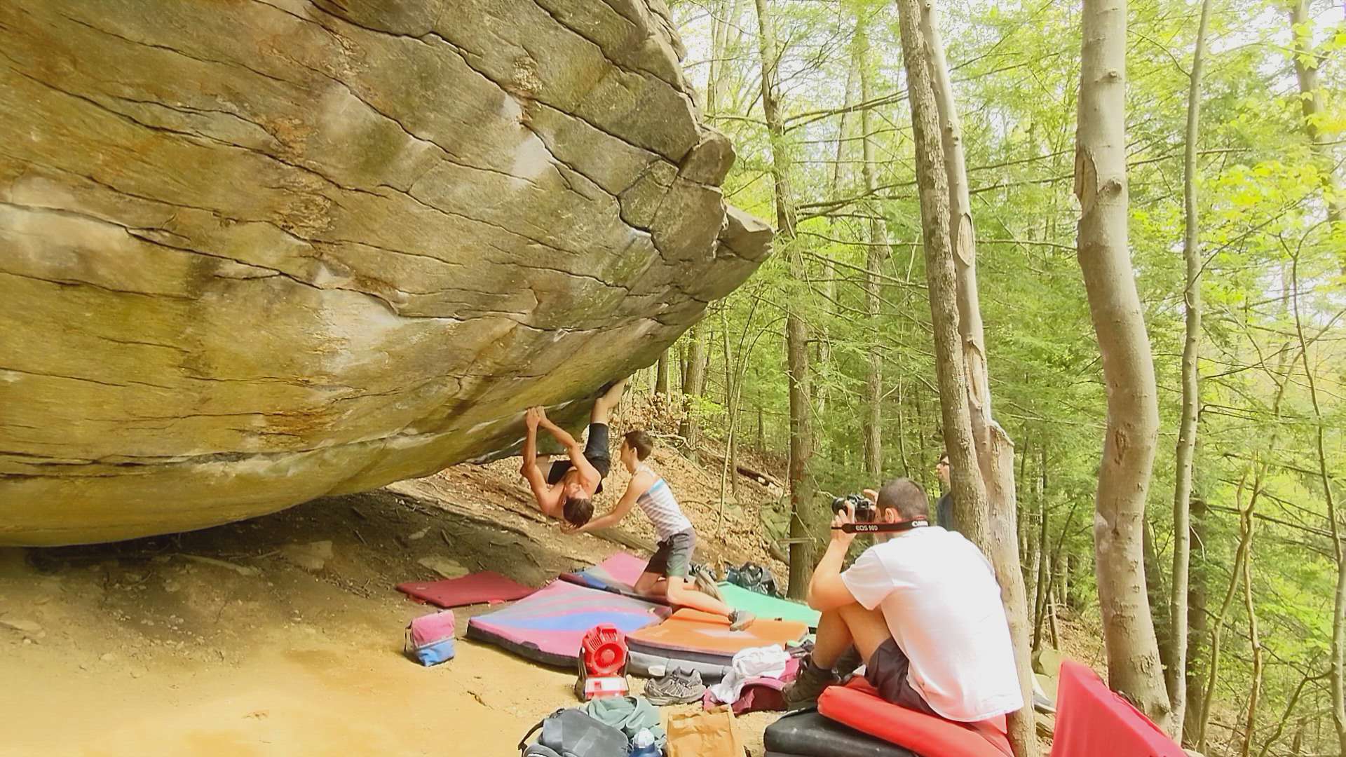 Big, Big Love v8 - The Speed Boulder, Great Barrington Bouldering - Watch Beta Videos