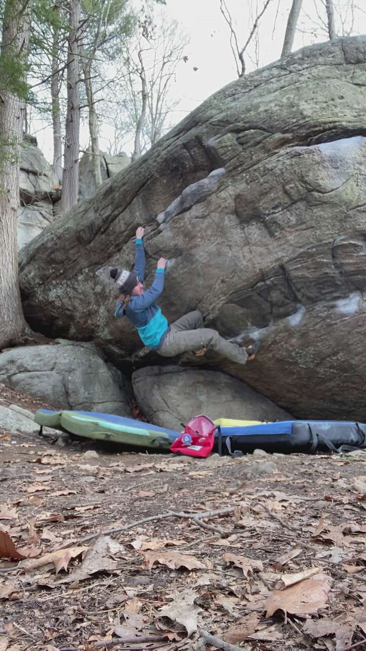 Fidget Ignition v5 - Upper, Powerlinez Bouldering - Watch Beta Videos