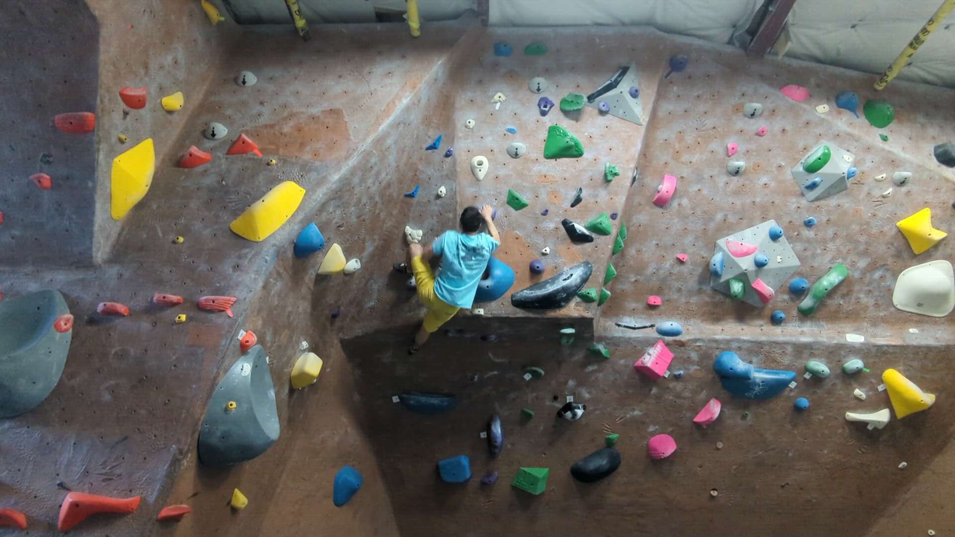 Purple v5 - Edgeworks Seattle Bouldering - Watch Beta Videos