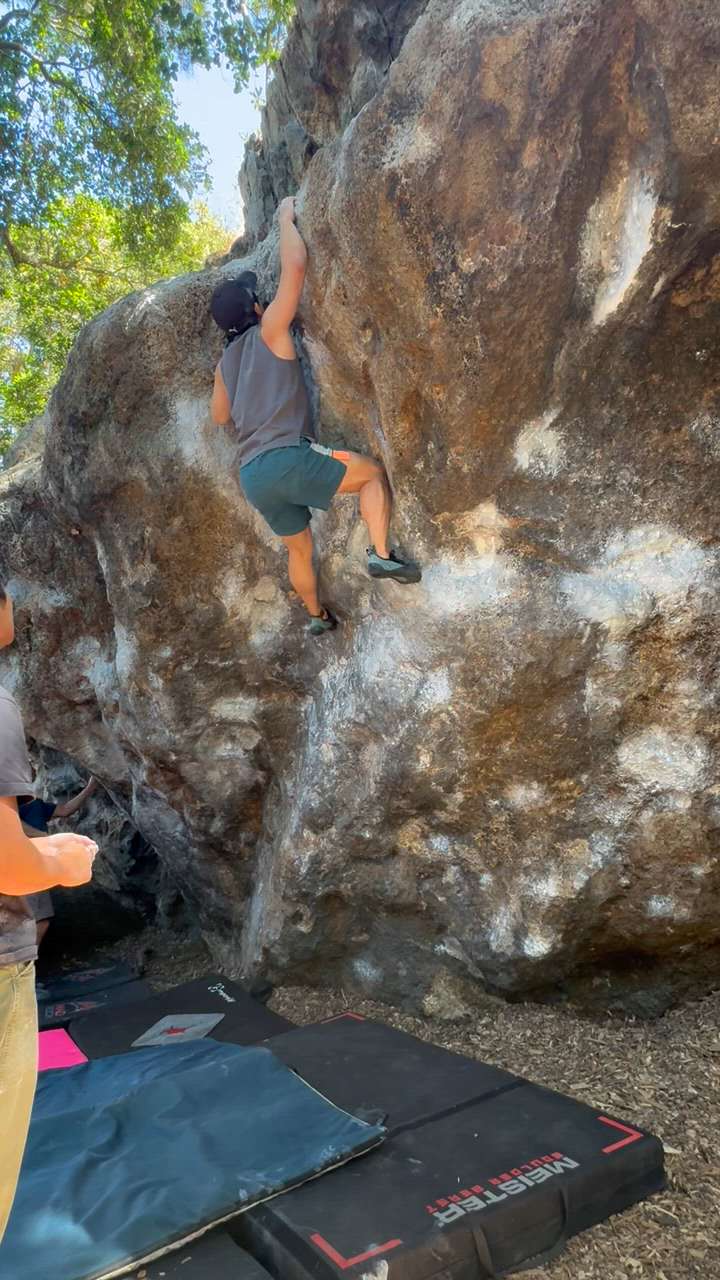 The Ramp v4 - Mortar Rock, Berkeley Bouldering - Watch Beta Videos