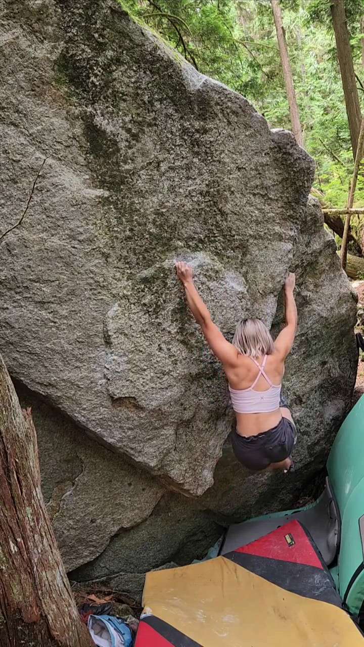 Vertical Reality v4 - North Walls, Squamish Bouldering - Watch Beta Videos