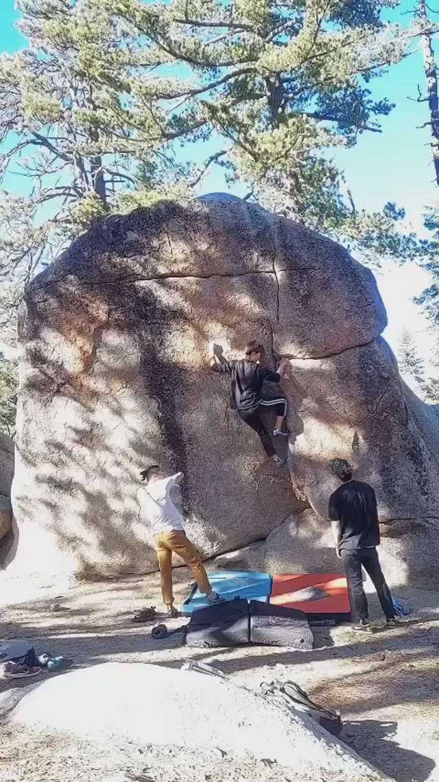 Pink Crack v3 - Boulder Basin, Black Mountain Bouldering - Watch Beta ...