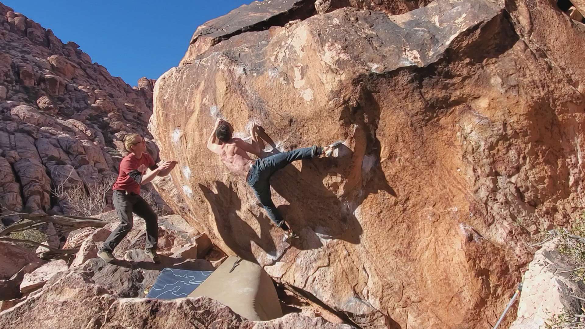 Critically Acclaimed v10 - Mustang Canyon, Red Rock Bouldering - Watch Beta Videos
