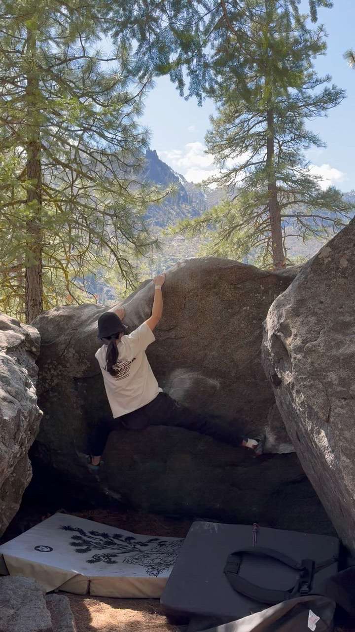 Schist Cave Right v5 - Tumwater Canyon, Leavenworth Bouldering - Watch ...