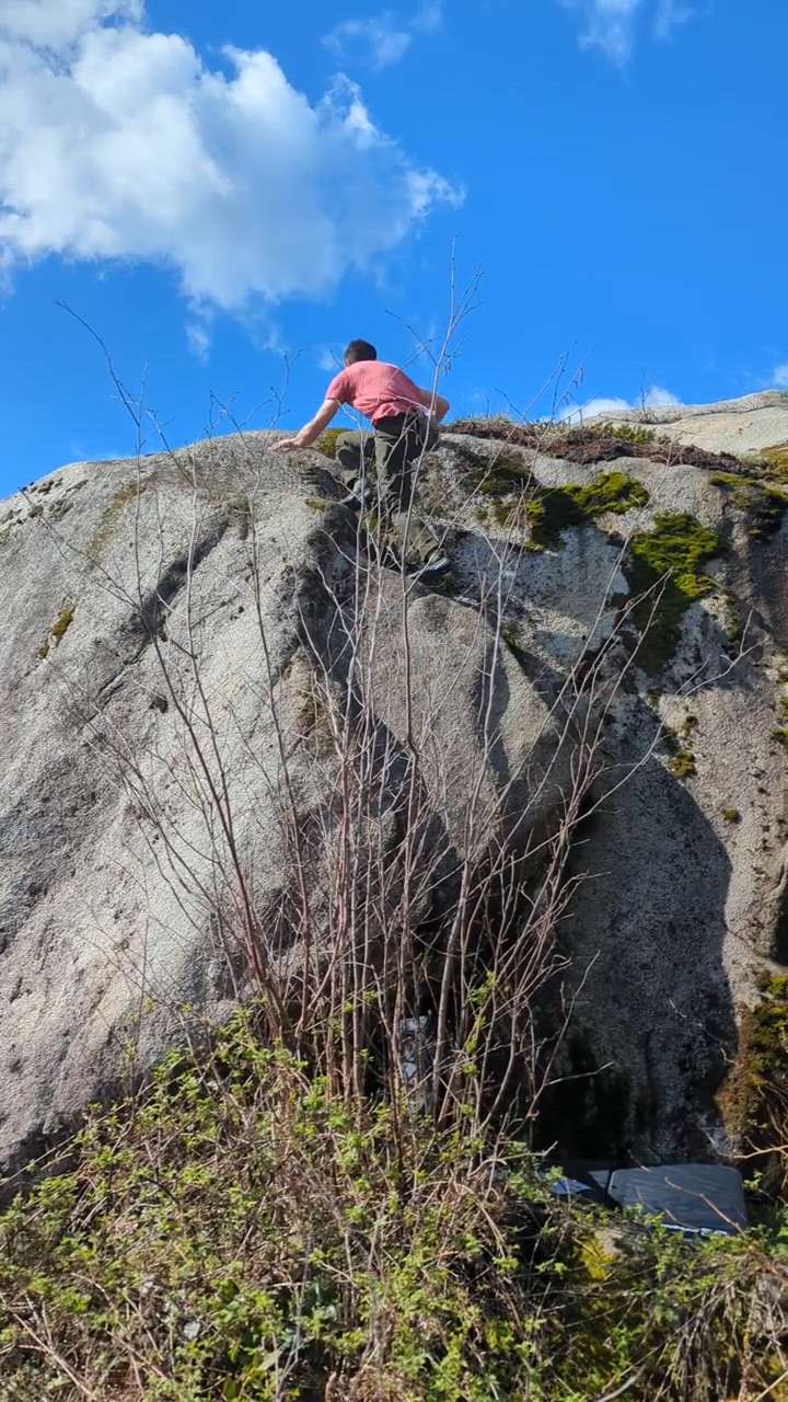 Kirby's Last Days v0 - Reiter Foothills, Gold Bar Bouldering - Watch ...