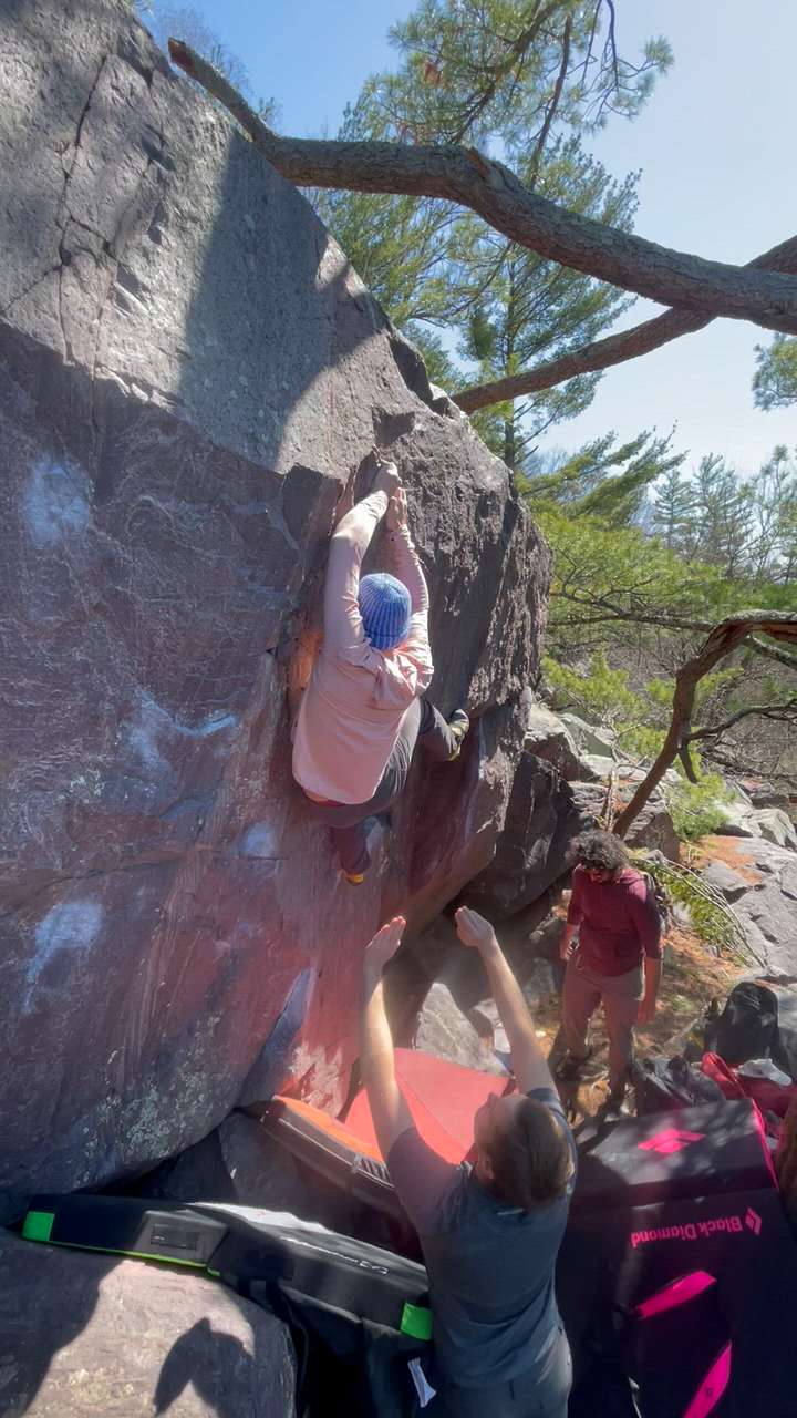 Flux Boulder Classic v4 - East Rampart, Devil's Lake Bouldering - Watch ...
