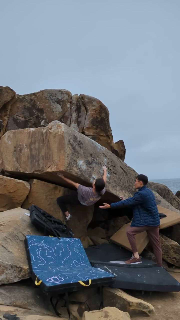 Fisk Mill Dyno v5 - Fisk Mill, Salt Point Bouldering - Watch Beta Videos