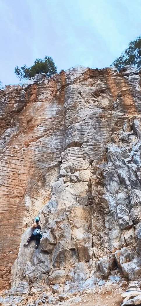 Gold Dusty 5.9 - Lower Quarry, Auburn Quarry Routes - Watch Beta Videos