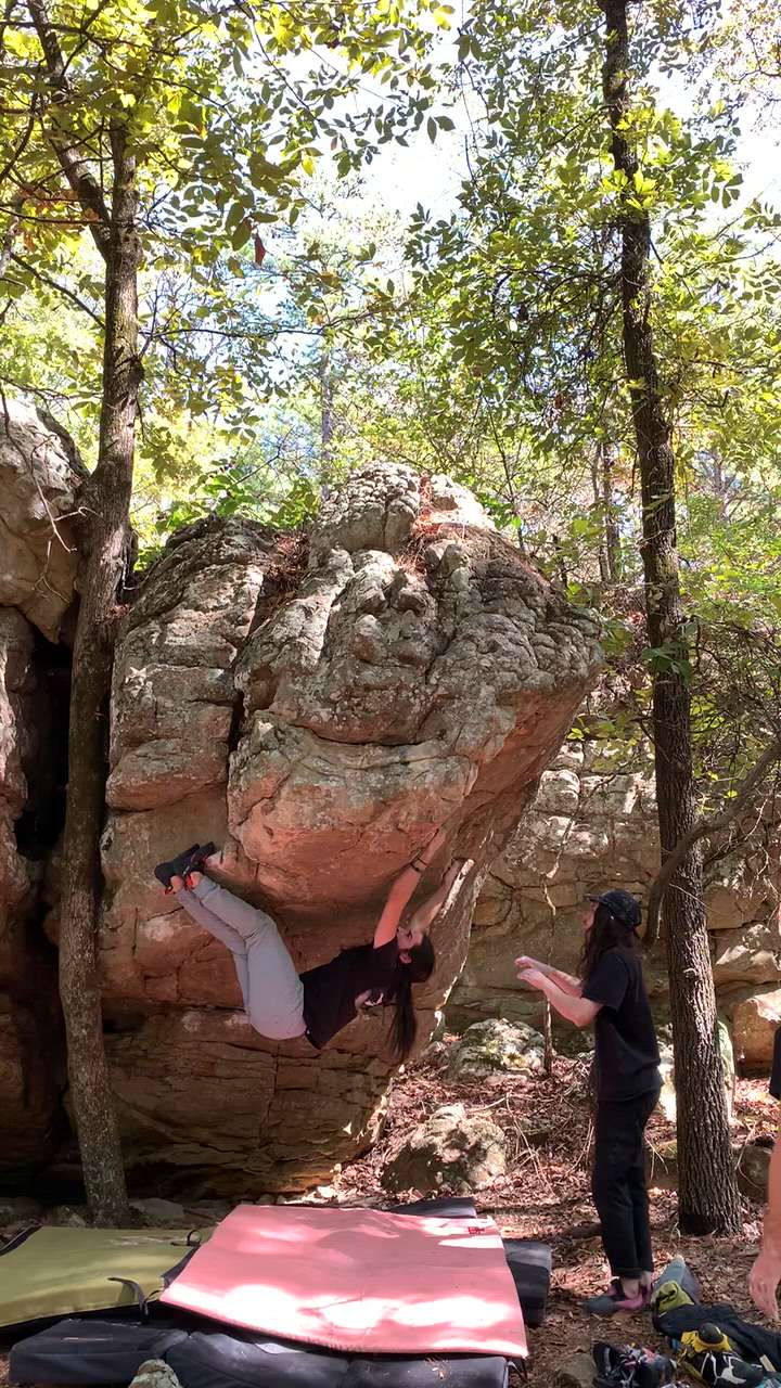 Choctaw Squeeze v5 - McGee Creek Bouldering - Watch Beta Videos