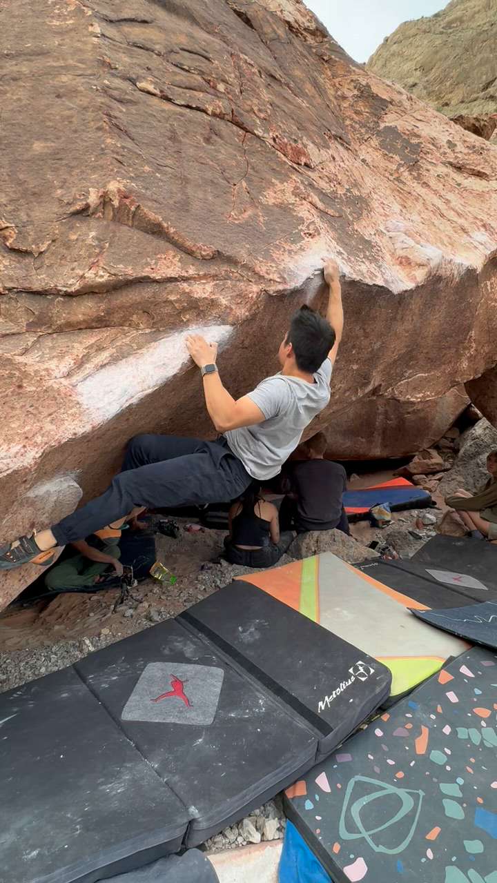 Iron Choss Traverse v7, Red Rock - KAYA | The Climber's App