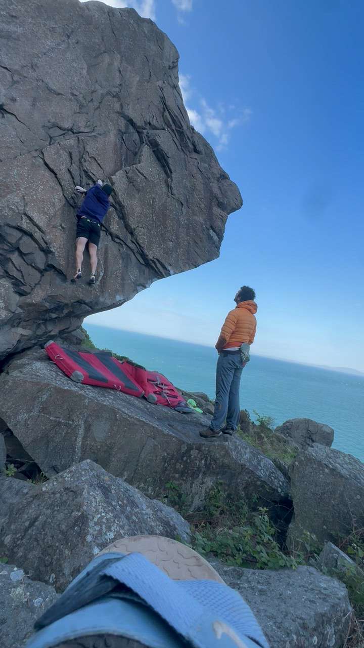 La Mur De La Mort v2 - Fairhead Bouldering - Watch Beta Videos