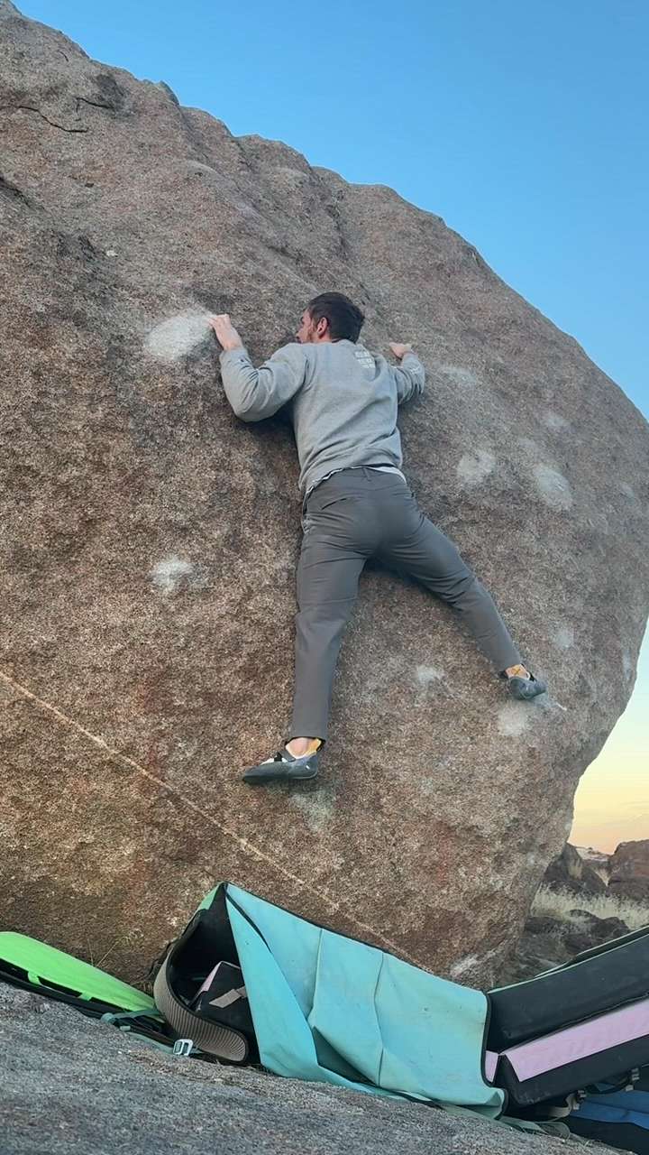 Polaris Slab v11 - Windy Point, Reynolds Creek Bouldering - Watch Beta Videos