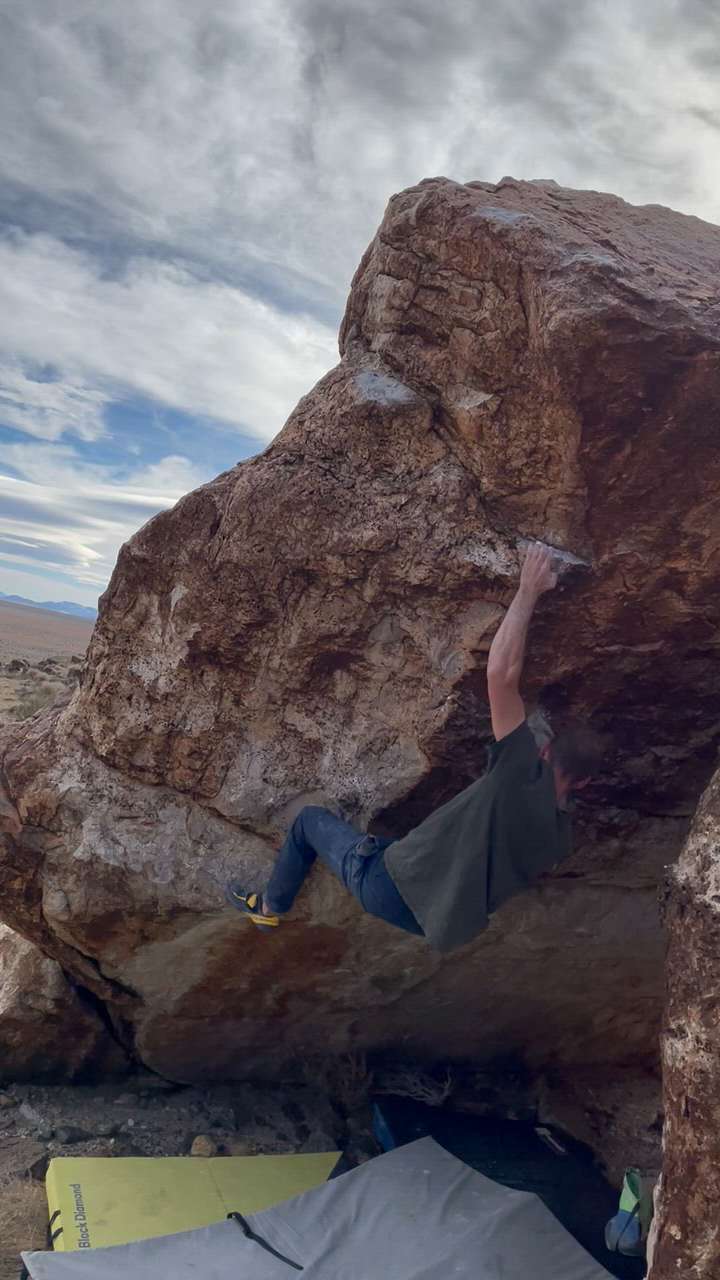 Pale Giants v5 - Black Hills, Ibex Bouldering - Watch Beta Videos