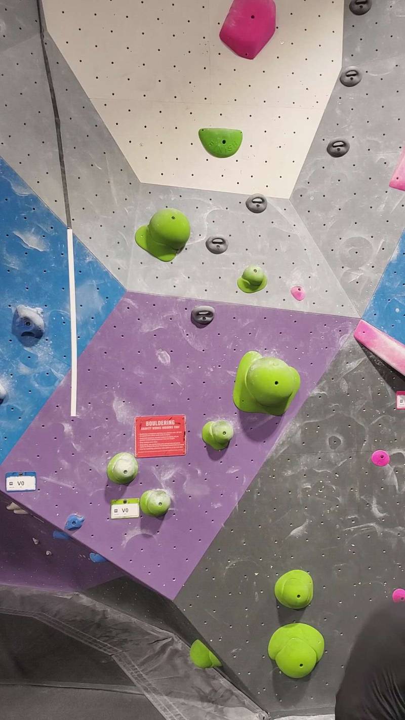 Green v0 - Movement Hampden Bouldering - Watch Beta Videos