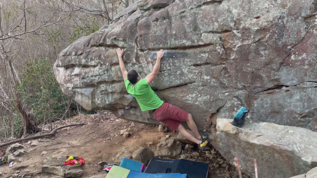 Fallen Limbs v7 - Front, Pep Boys Bouldering - Watch Beta Videos