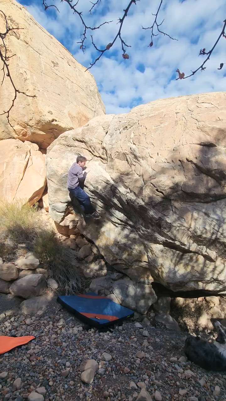 Eyes Wide Shut v2 - Black Velvet Canyon, Red Rock Bouldering - Watch ...