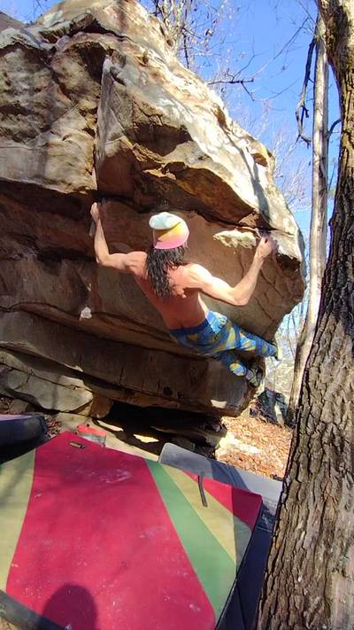 Scarecrow v6 - Lower, Hospital Boulders Bouldering - Watch Beta Videos