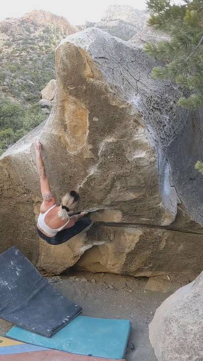 Great White v6 - Right Fork, Joe's Valley Bouldering - Watch Beta Videos