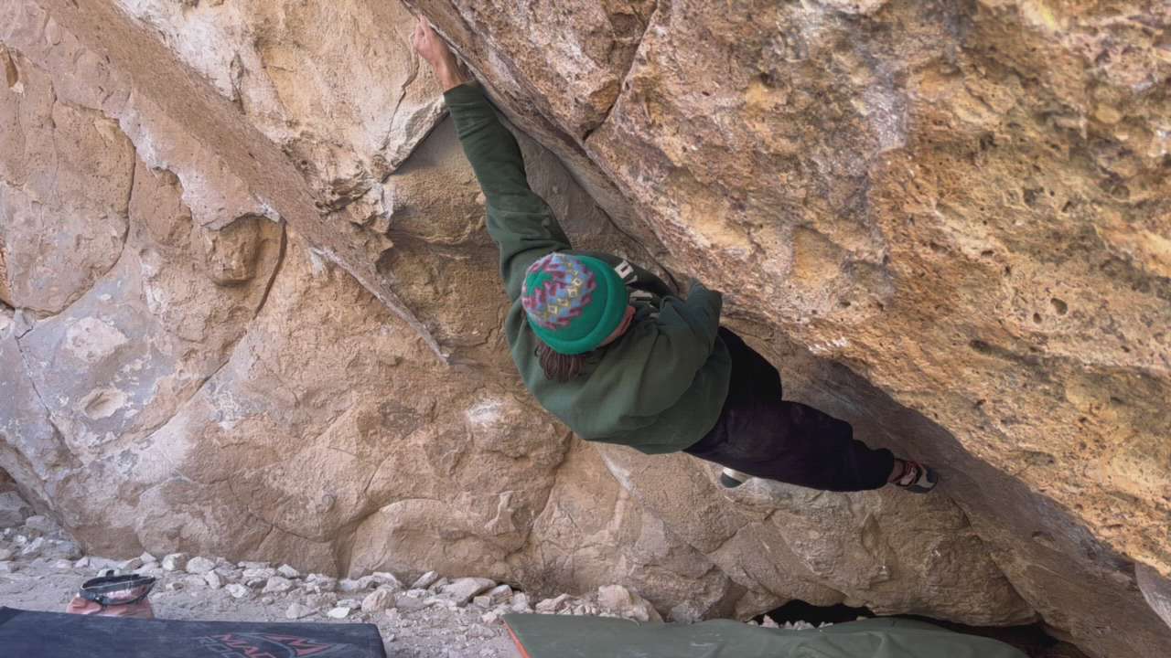 Stereogram v10 - - Bouldering - Watch Beta Videos