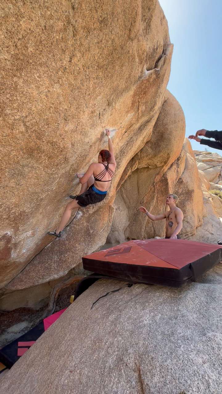 Caveman Sit v10, Joshua Tree - KAYA | The Climber's App