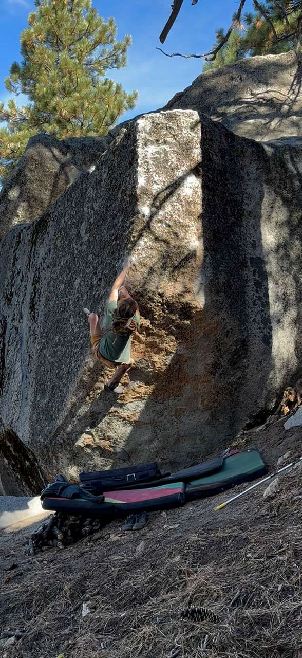 Little Saigon v8 - Boulder Basin, Black Mountain Bouldering - Watch ...