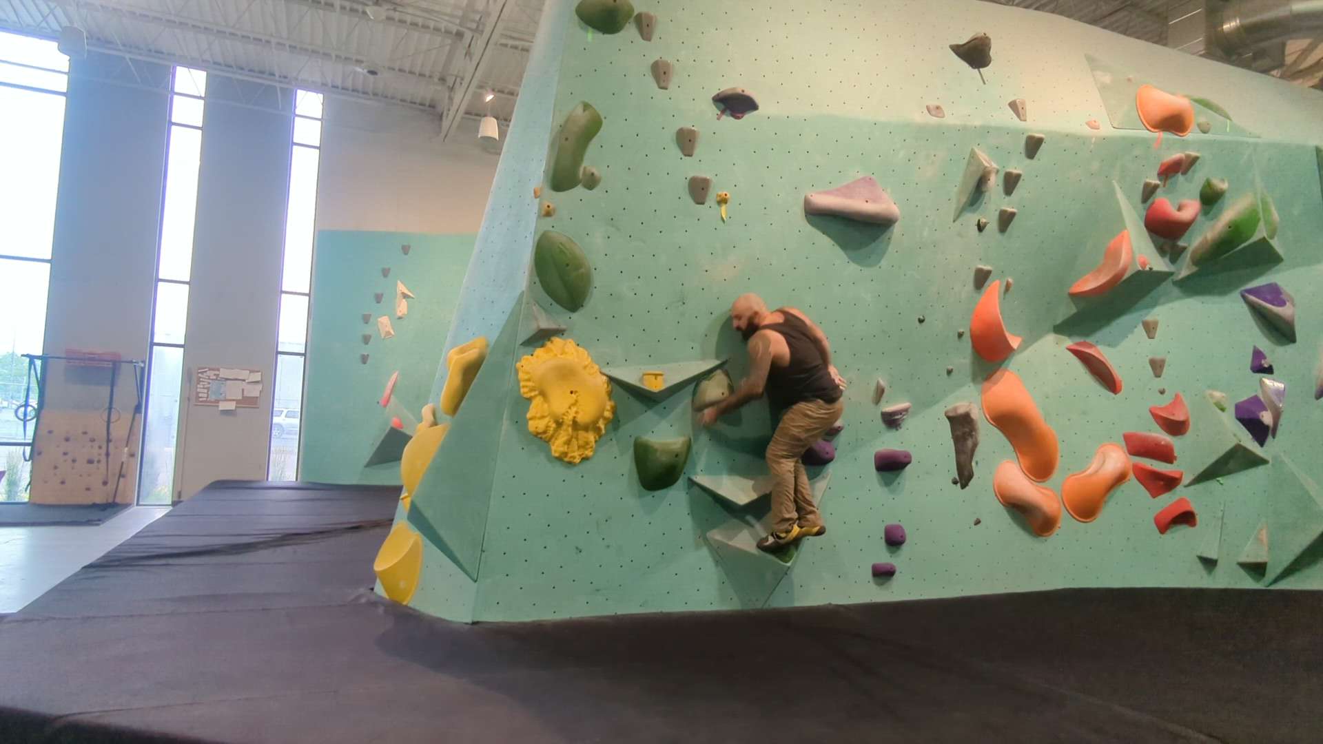 Green Boulder - Bouldering Project - Minneapolis Bouldering - Watch ...