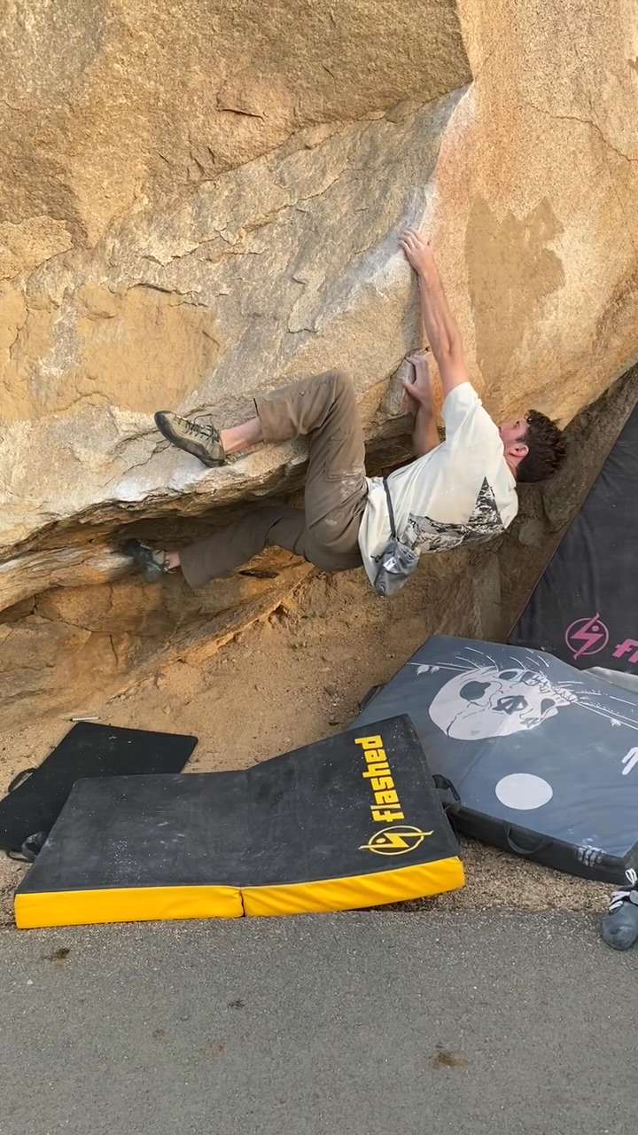 Franklin Street v2 - Ridgeline, Mount Rubidoux Bouldering - Watch Beta ...