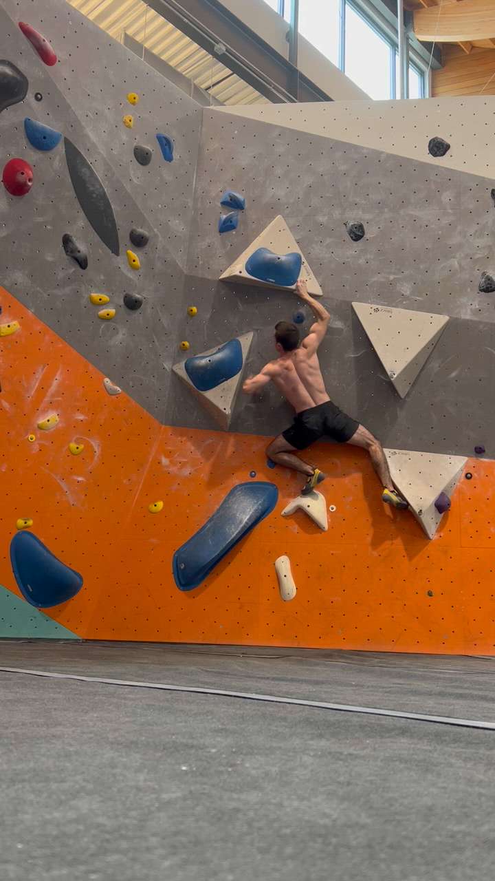 White v8 - Movement Dallas The Hill Bouldering - Watch Beta Videos
