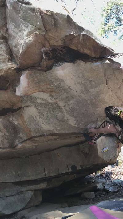 Scarecrow v6 - Lower, Hospital Boulders Bouldering - Watch Beta Videos