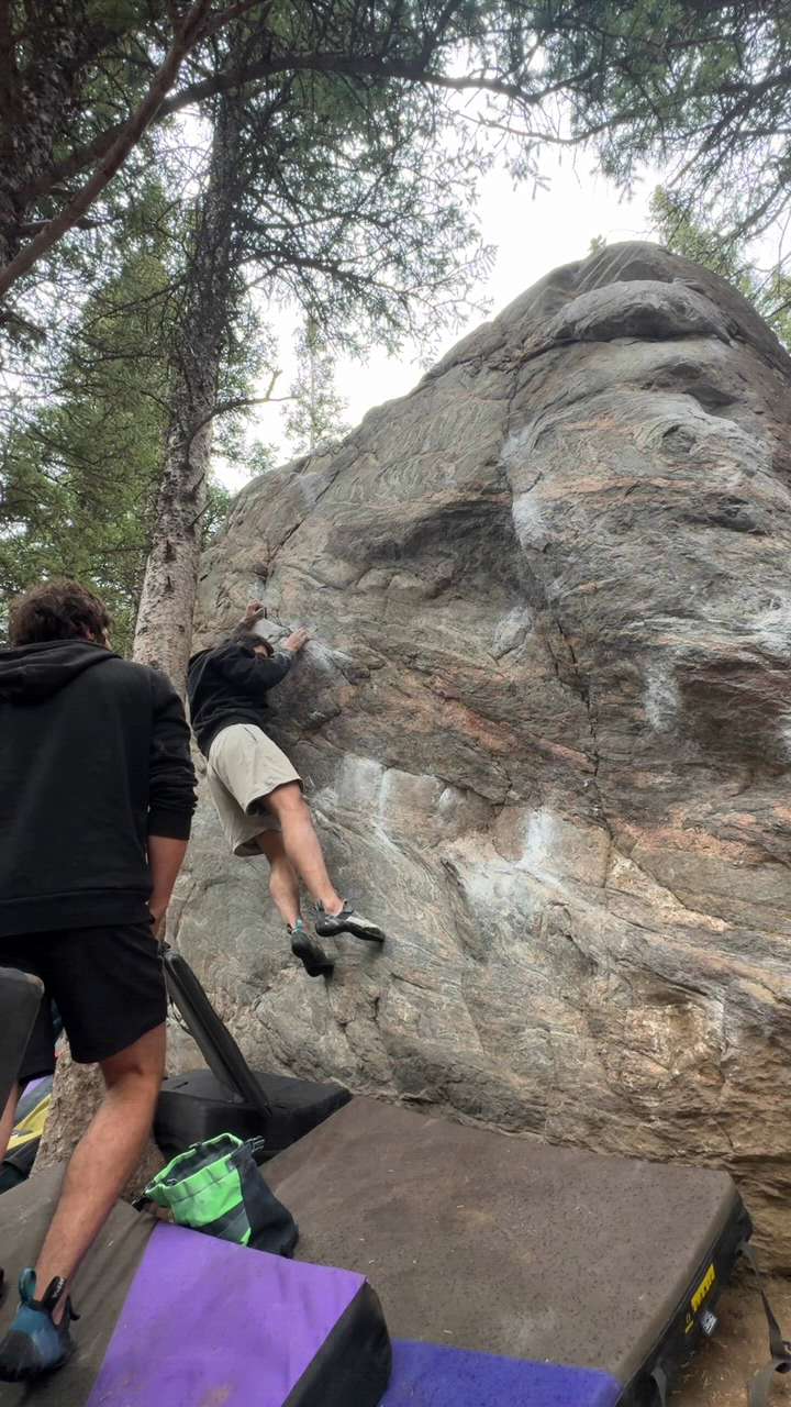 Boulder 2 Dyno v3 - Guanella Main, Guanella Pass Bouldering - Watch ...