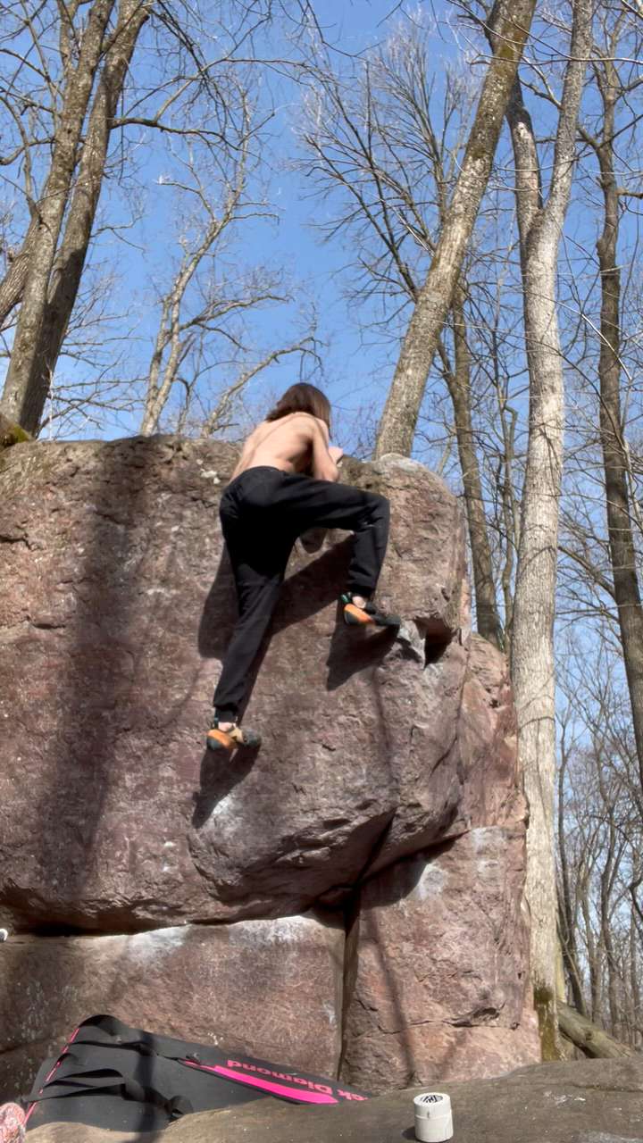 Common Decency v6 - Burma Road, Devil's Lake Bouldering - Watch Beta Videos
