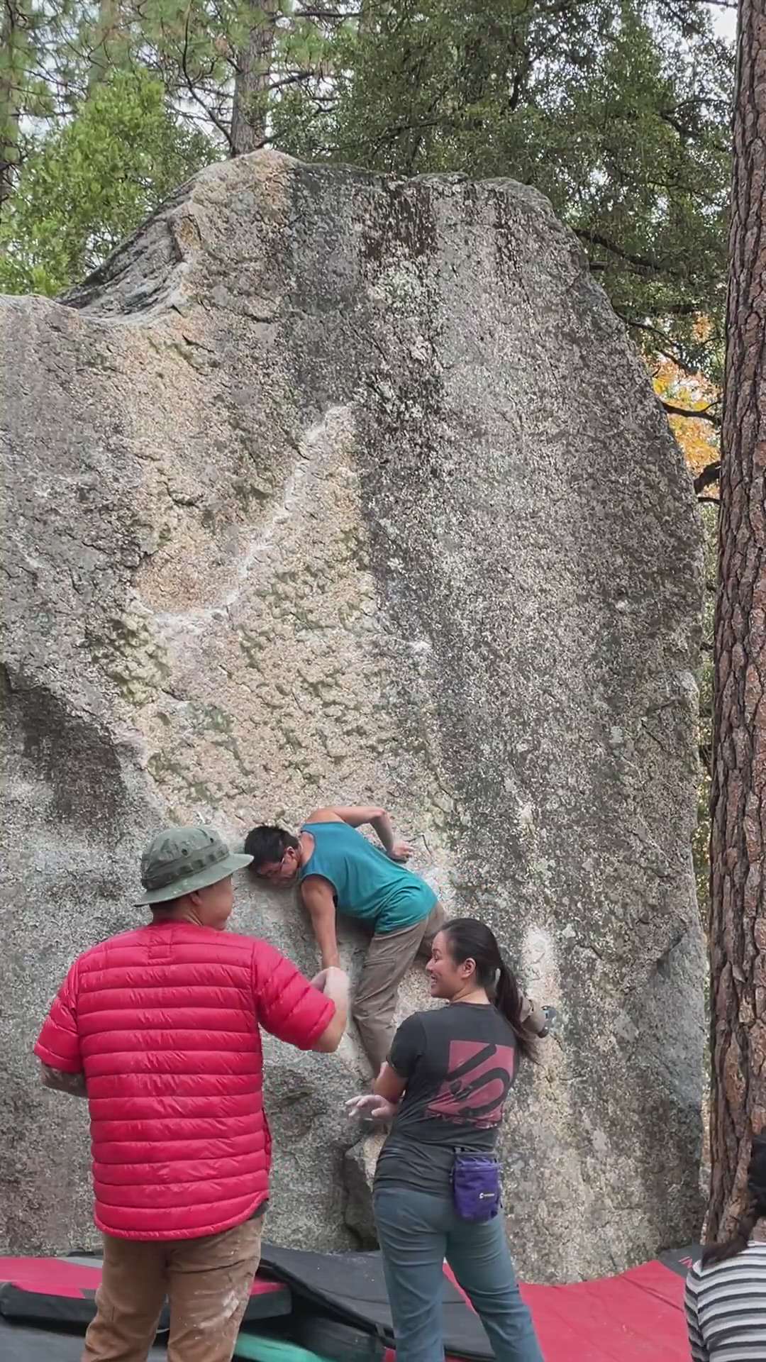 The Kor Problem v3 - Camp 4, Yosemite Valley Bouldering - Watch Beta Videos