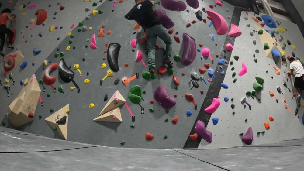 Green v0 - Goat Climbing Gym Bouldering - Watch Beta Videos