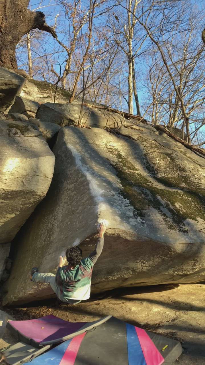 Negative Space Pac Man v5 - West Side, Rumbling Bald Bouldering - Watch ...