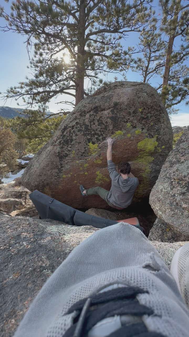 Doing the Bull Dance v7 - Rocky Mountain National Park Bouldering ...