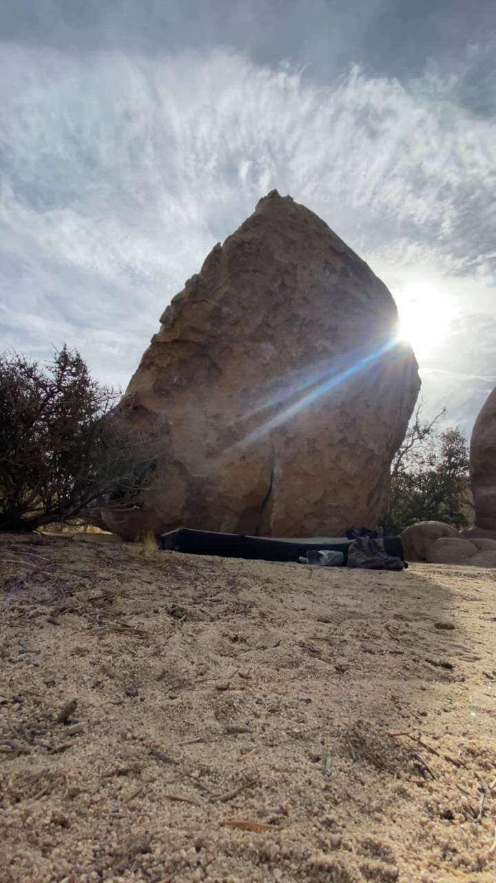 Dragon Scales vB - Planet X, Joshua Tree Bouldering - Watch Beta Videos