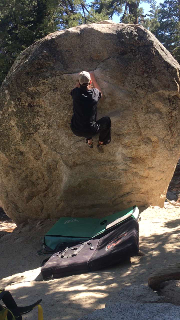 Paul Rocks v4 - Shangri-La, Tramway Bouldering - Watch Beta Videos