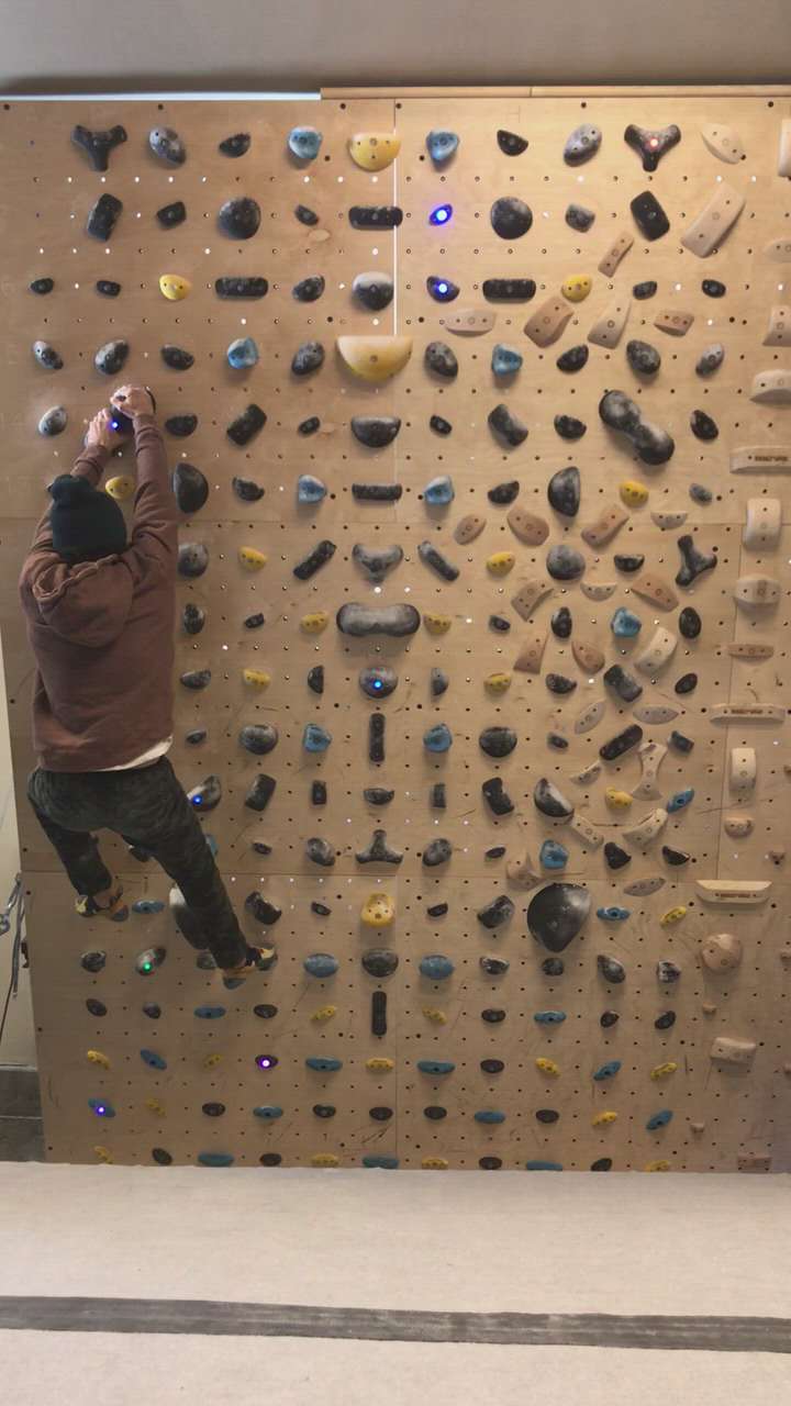 WAMU v4 - Grasshopper Board Bouldering - Watch Beta Videos