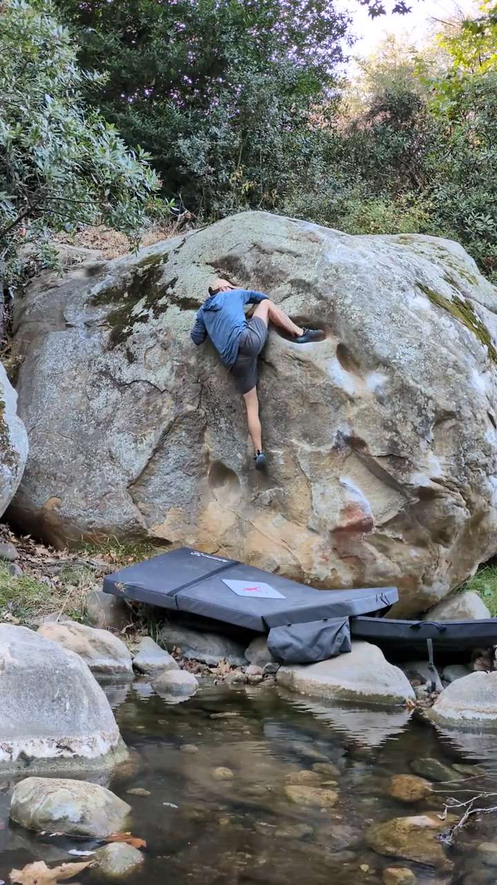 Stomp! v4 - Potter's Point, Santa Barbara Bouldering - Watch Beta Videos