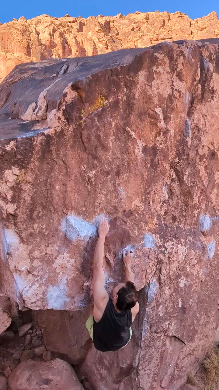 Kraft Dinner v8 - Kraft, Red Rock Bouldering - Watch Beta Videos